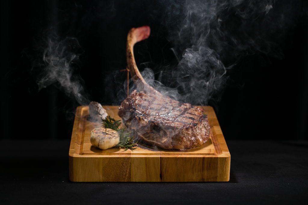 Aruba Restaurants - L. G. Smith's Steak and Chop House - Renaissance ...