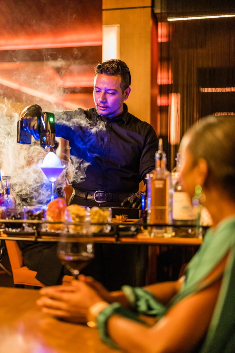 Aruba Restaurants - L. G. Smith's Steak and Chop House - Renaissance ...