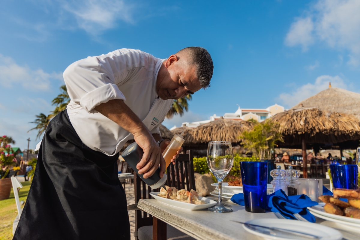 Aruba Restaurants - Waters Edge Restaurant & Bar - VisitAruba.com