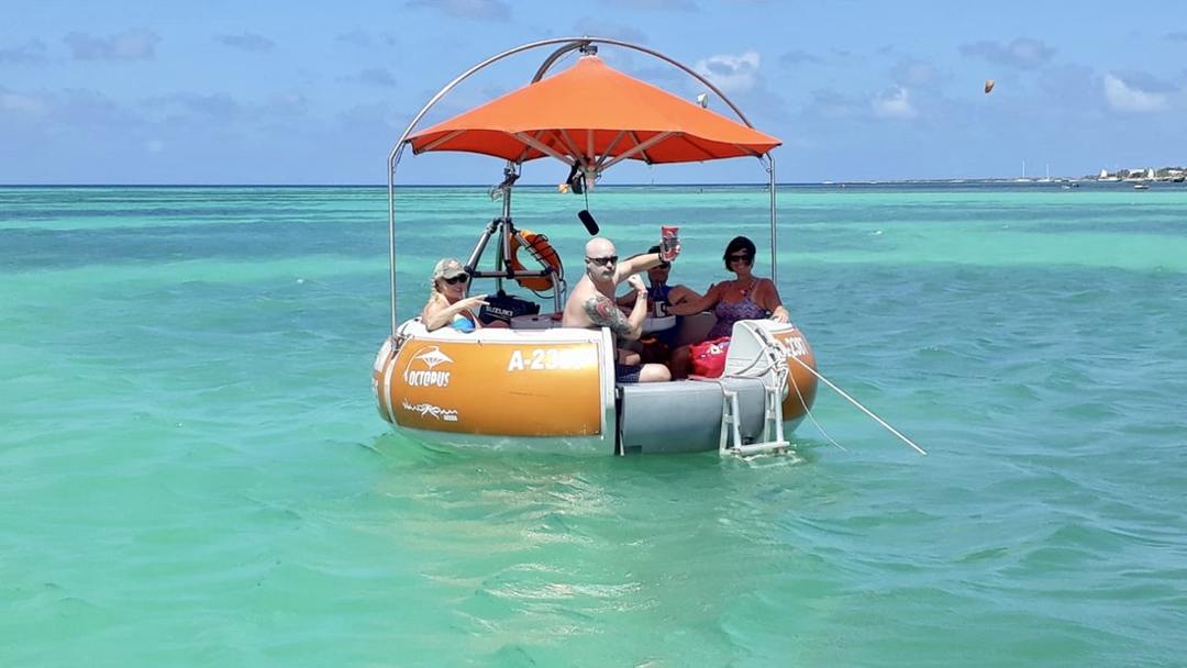 VisitAruba.com - Aqua Donut Private Boat - Octopus