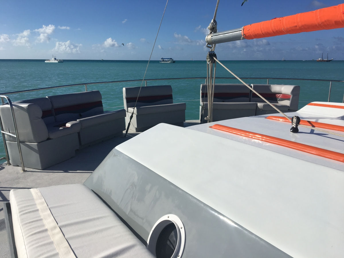 Octopus Sailing Aruba | VisitAruba.com